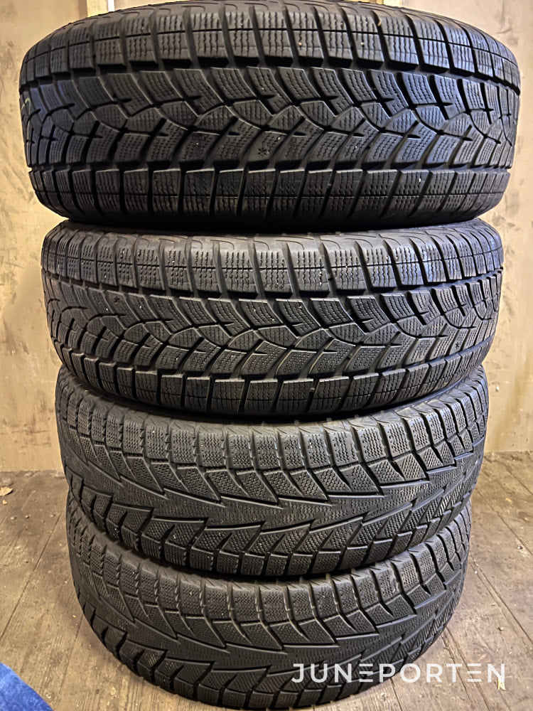 2x Hankook Winter i*cept iZ2 + 2x Goodyear UltraGrip – 215/65 R17