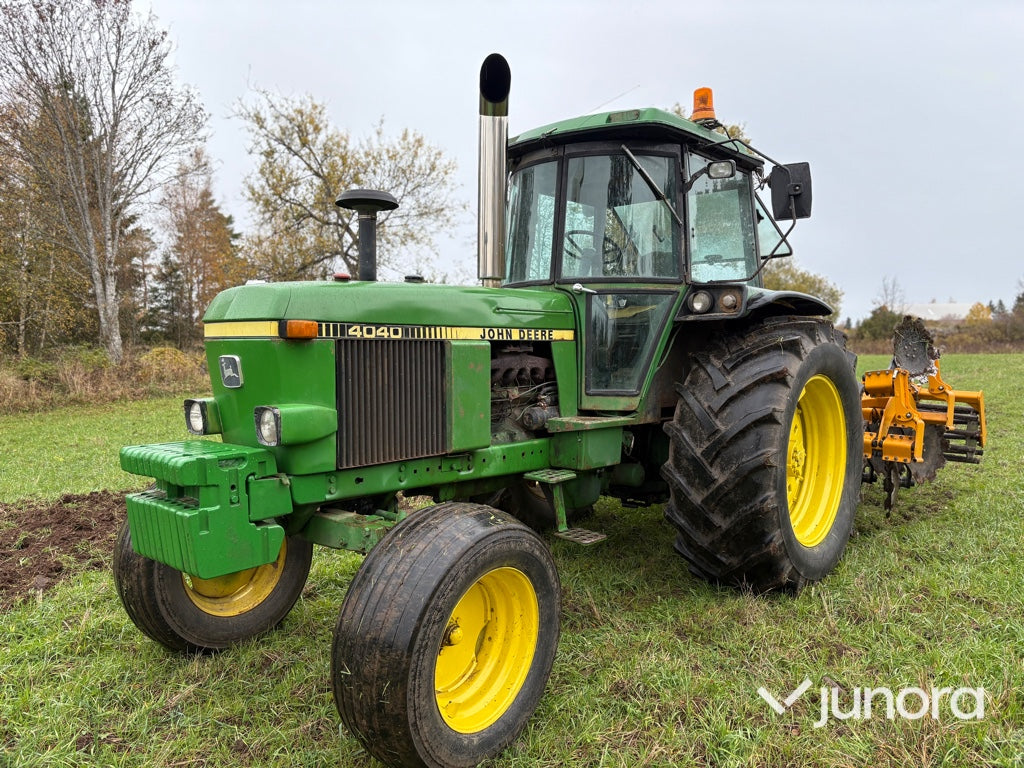 Traktor - John Deere 4040