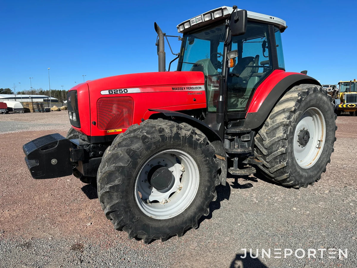 Massey Ferguson 8250-4